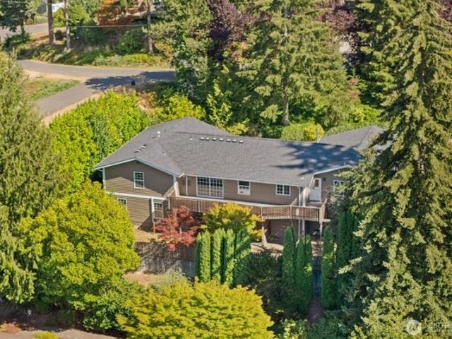 1316 Valley View Dr, Puyallup, WA 98372