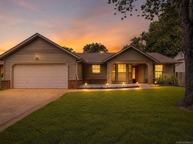 1316 W Hot Springs Pl, Broken Arrow, OK 74011