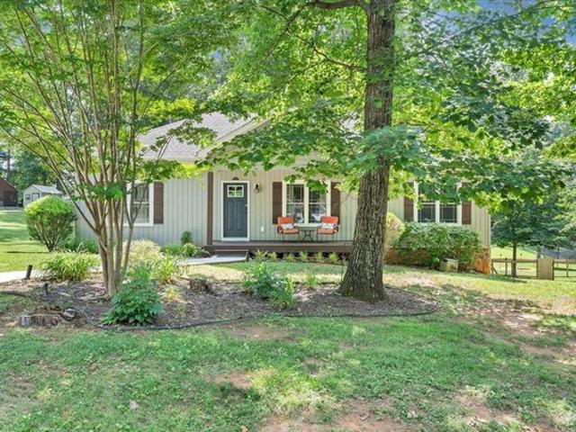 1316 Willow Oak Dr, Forest, VA 24551