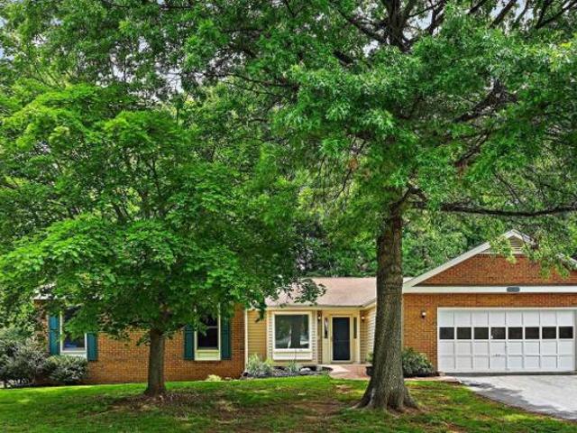 13170 Rounding Run Cir, Herndon, VA 20171