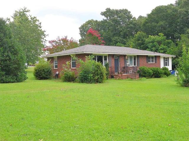 1317 Main St, Wellford, SC 29385