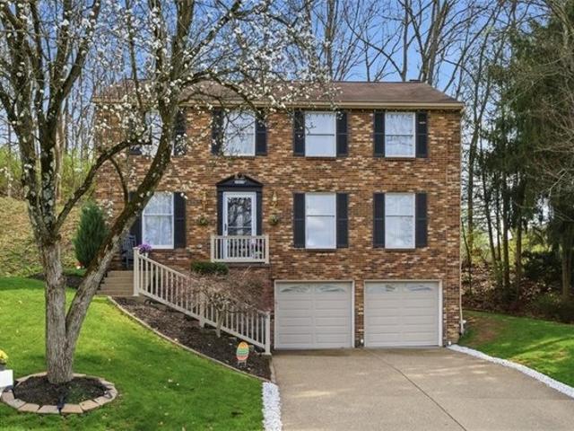 1317 Manor Dr, Pittsburgh, PA 15241