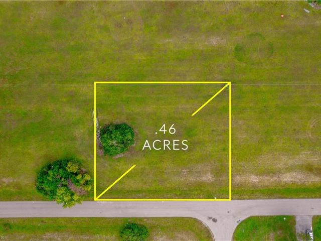1317 NE 8th Ter, Cape Coral, FL 33909 | MLS #225065 | Compass