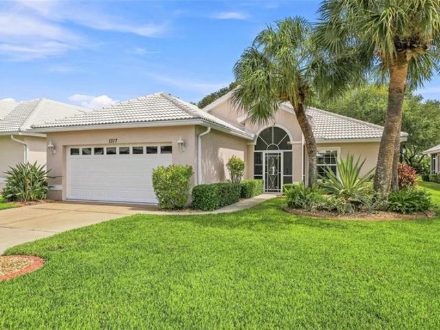 1317 Clubview Ct, Venice, FL 34292