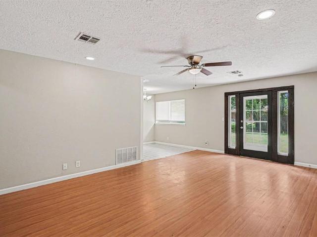 1317 Columbia Circle
