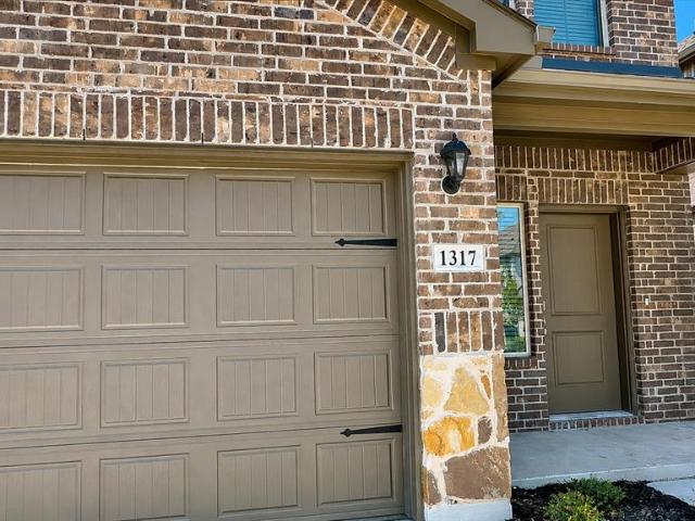 1317 crookpost Drive