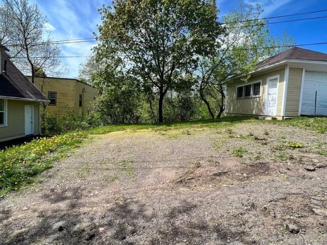 1317 E 2nd Street 1 Bedroom Apartment for Rent at 1317 E 2nd St, Duluth, MN 55805 East End