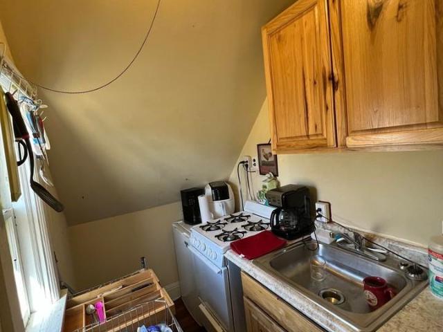 1317 E 2nd Street 1 Bedroom Apartment for Rent at 1317 E 2nd St, Duluth, MN 55805 East End