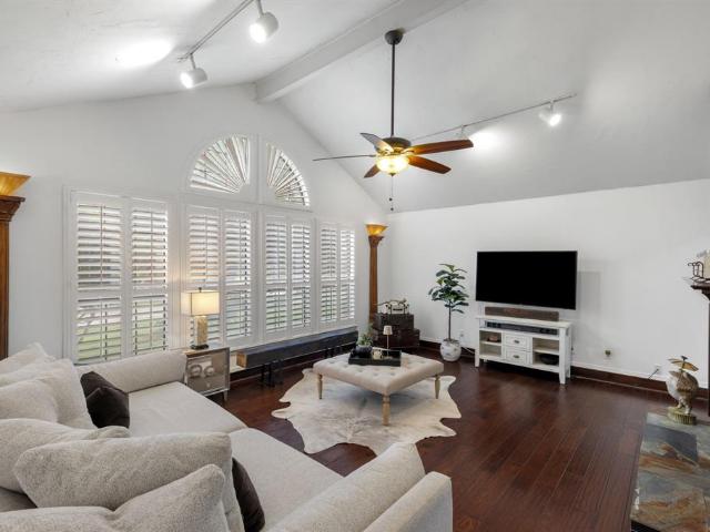 1317 Elk Grove Drive