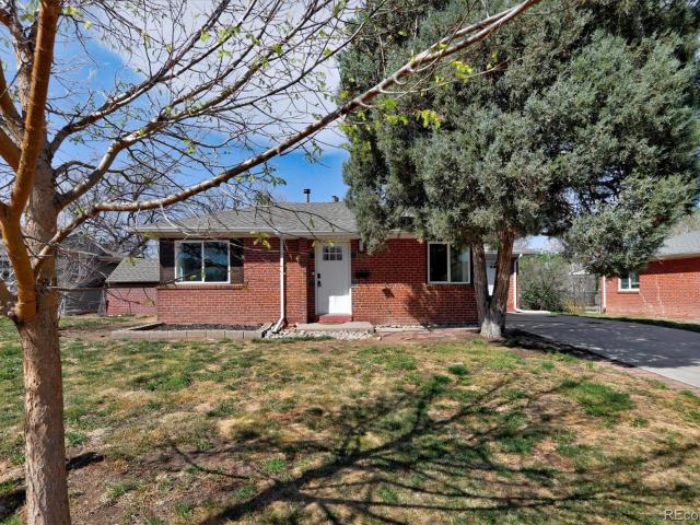 1317 Geneva St, Aurora, CO 80010 | MLS #9139 | Compass