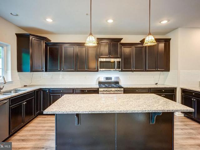 1317 Hawthorn Drive