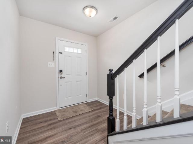 1317 Hawthorn Drive