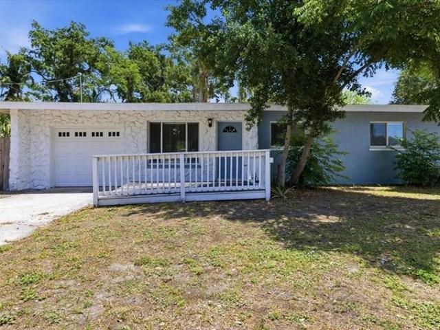 1317 Lady Marion Ln, Dunedin, FL 34698