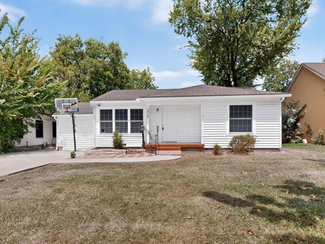 1317 Lakeside Dr, Garland, TX 75040