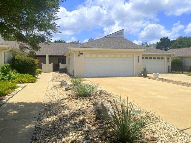 1317 Paragon Pl, Kerrville, TX 78028