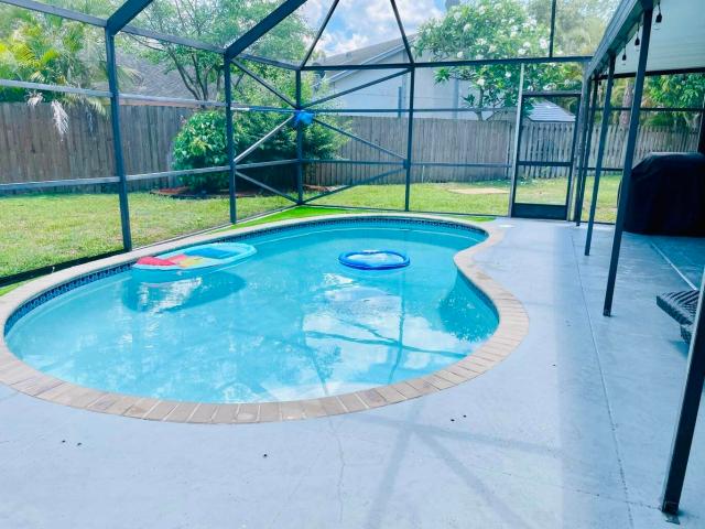 1317 Periwinkle Pl, Wellington, FL 33414 | MLS #B26010