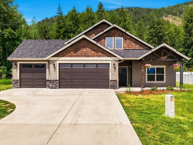 1317 Prominence Ct, Sandpoint, ID 83864