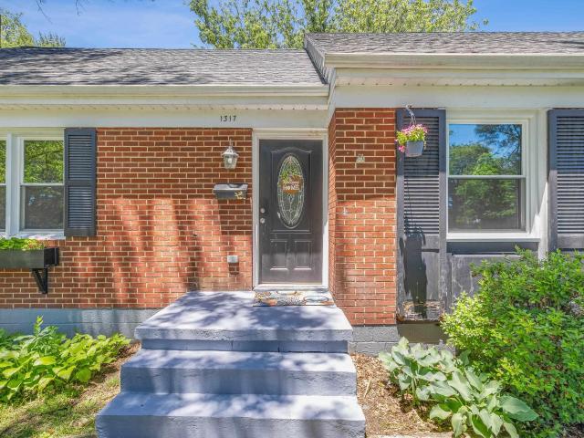 1317 ridge cir