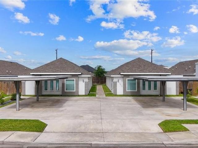 1317 S Xanthia St, Alton, TX 78573