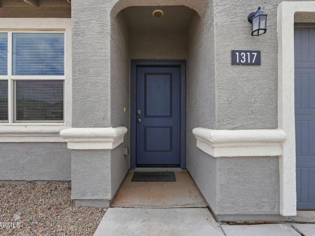 1317 W BYRD Avenue