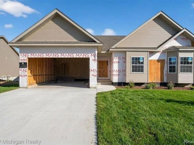 13187 Harbor Landings Dr Unit 101, Fenton, MI 48430
