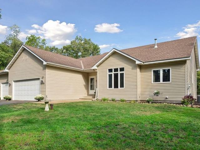 13185 Island View Dr NW, Elk River, MN 55330