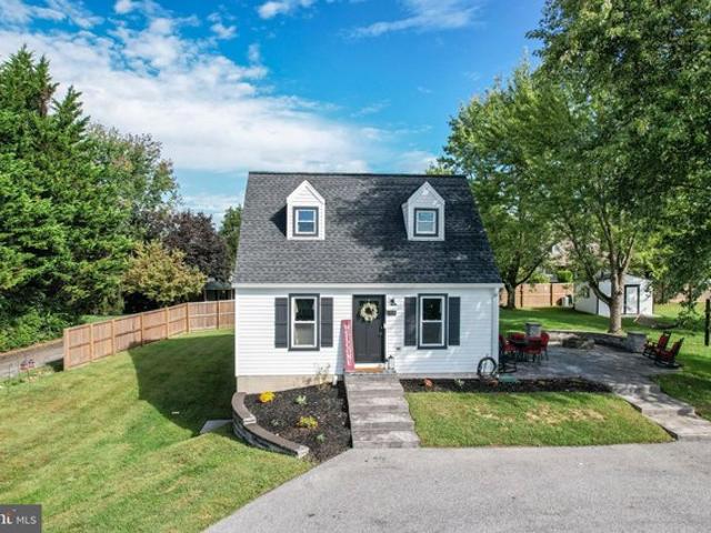 1318 Naugahyde Rd, Westminster, MD 21157