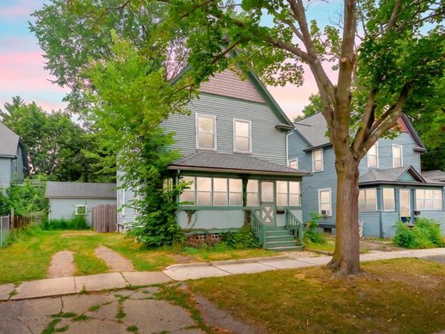 1318 Oak St, Kalamazoo, MI 49008