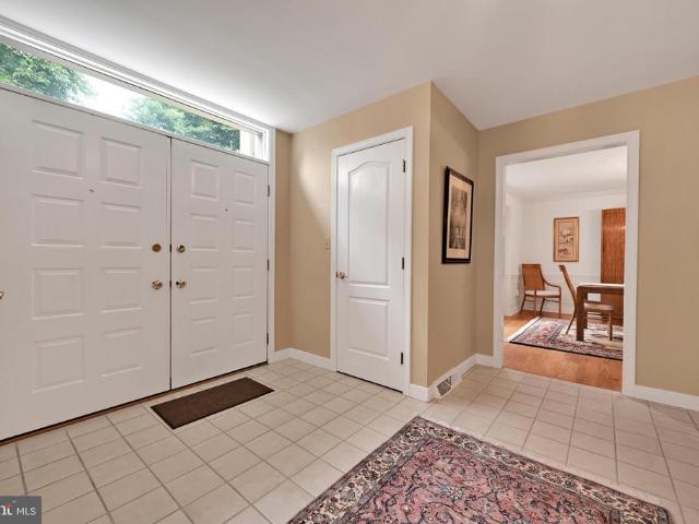 1318 Beaconfield Lane
