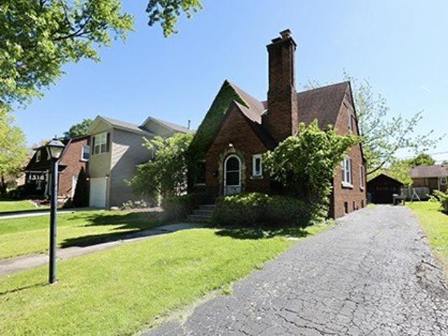 1318 Colorado Ave, Joliet, IL 60435