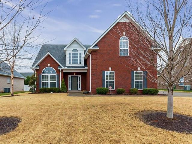 1318 Davy Crockett Dr, Murfreesboro, TN 37129