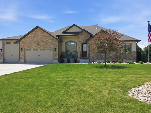 1318 E Abigail Ln, Eagle Mountain, UT 84005
