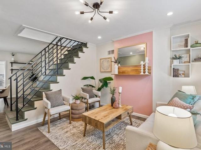 1318 E Oxford St, Philadelphia, PA 19125