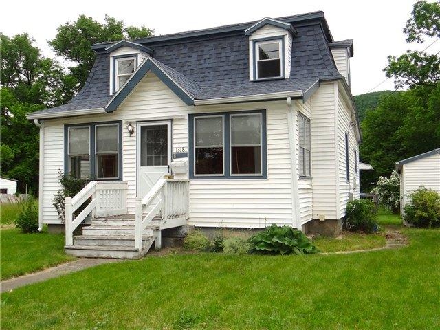 1318 Pratt St, Elmira, NY 14901