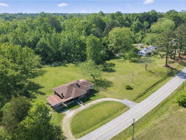 1318 S Main St, Abbeville, SC 29620
