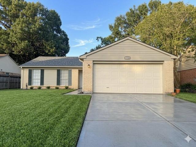 1318 Sand Stone Dr, Richmond, TX 77406