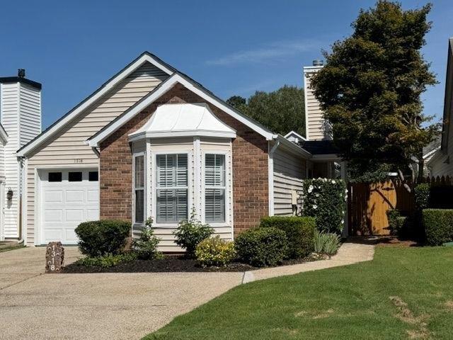 1318 Yorkshire Ln, Woodstock, GA 30188