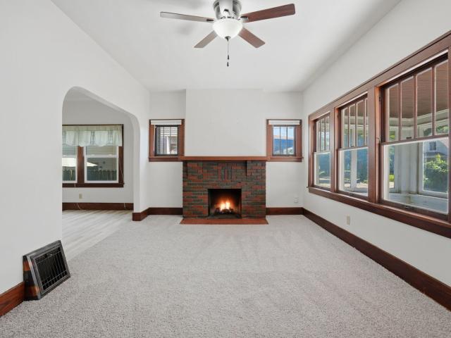 1318 44th Street