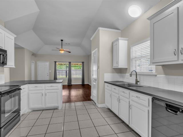 13198 Lazy Lane
