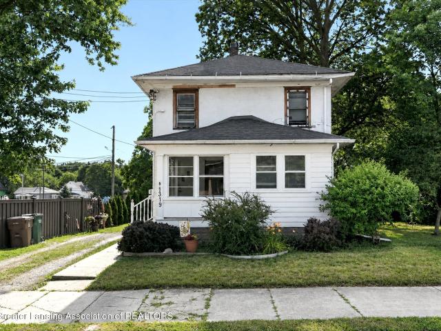 1319 Massachusetts