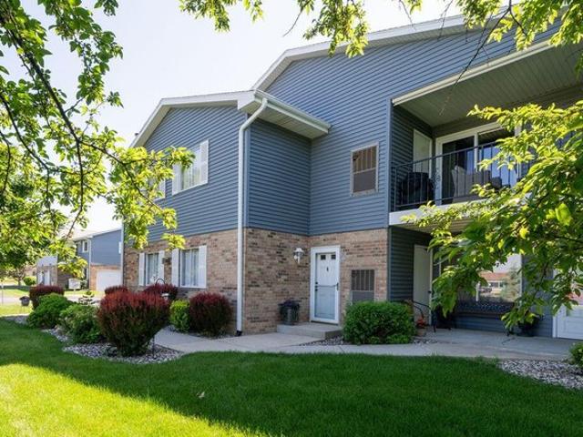 1319 N Sunnyslope Dr Unit 204, Mount Pleasant, WI 53406