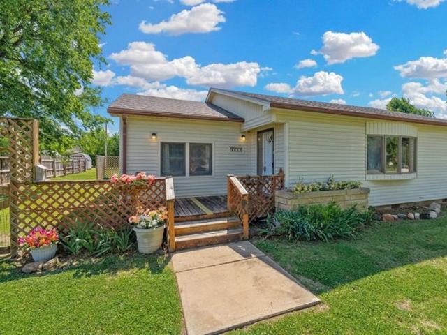 1319 N Poplar St, Wellington, KS 67152