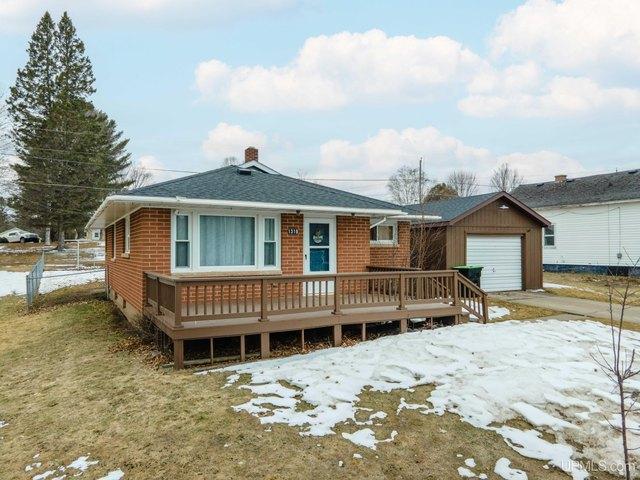 1319 N River Ave, Iron River, MI 49935