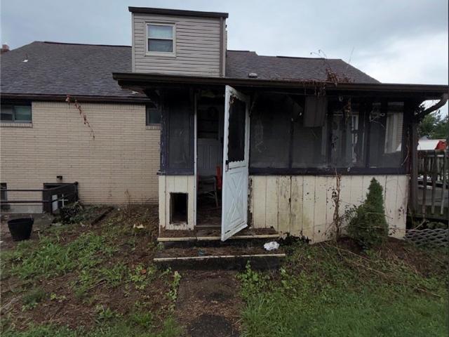 1319 Oakridge Rd