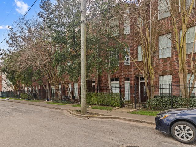 1319 Oneil St, Houston, TX 77019 | MLS #61432 | Compass