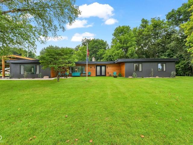 1319 Albin Pond Rd, Greencastle, IN 46135