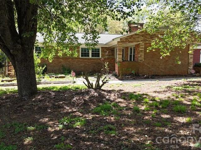 1319 Cathey Rd, Charlotte, NC 28214