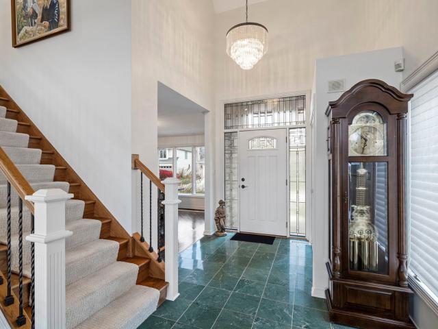 1319 Cranbrook Circle