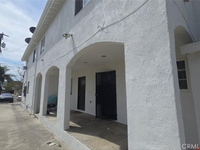 1319 E 59th