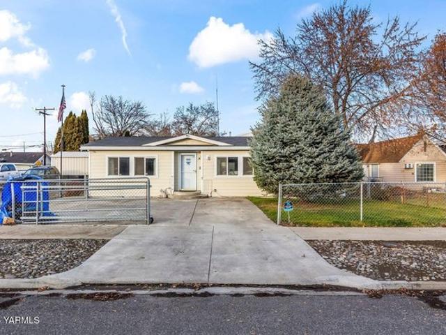 1319 Folsom Ave, Yakima, WA 98902